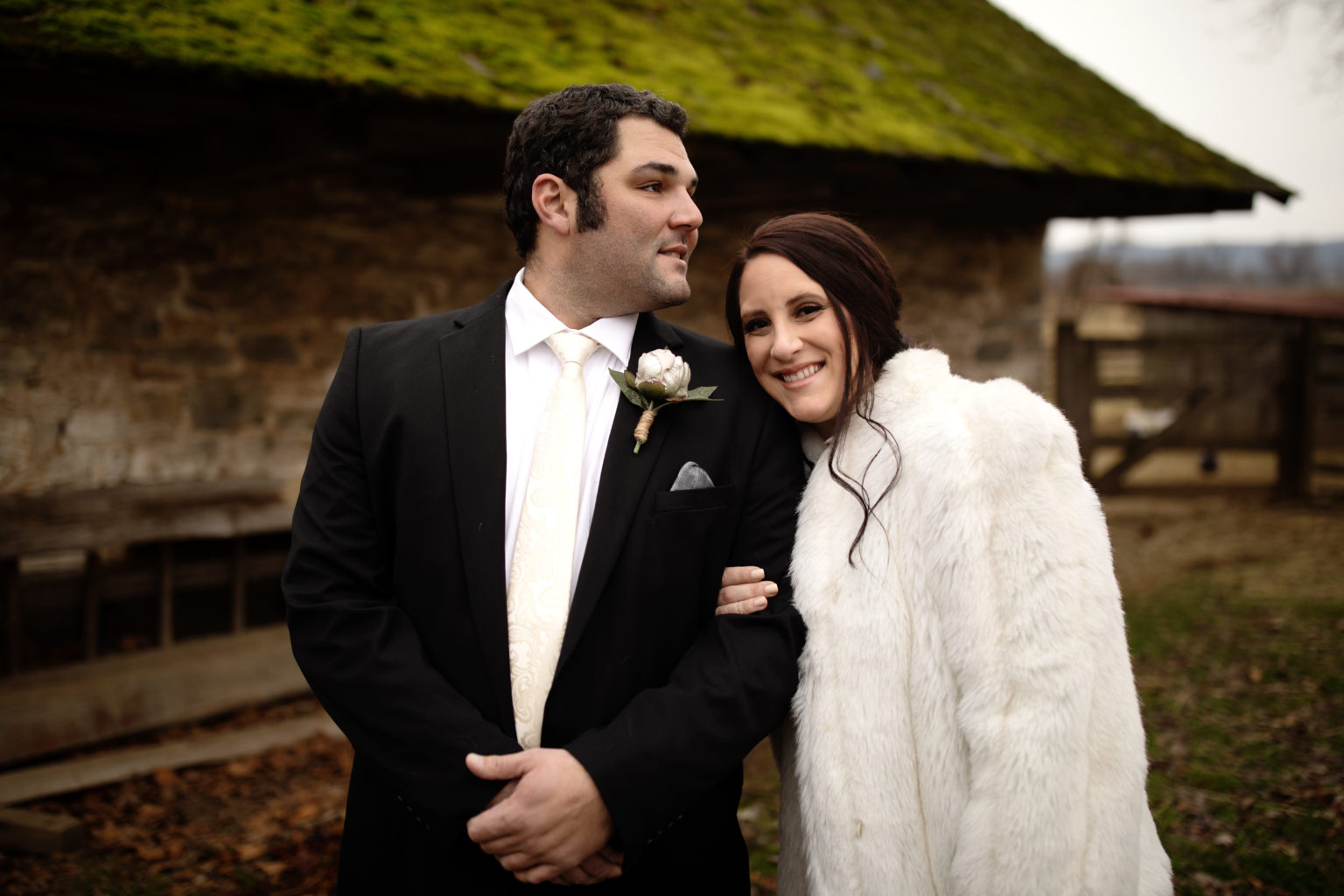 ALEXANDER SCHAEFFER FARM NEW YEARS EVE WEDDING || SAMANTHA + MATT ...